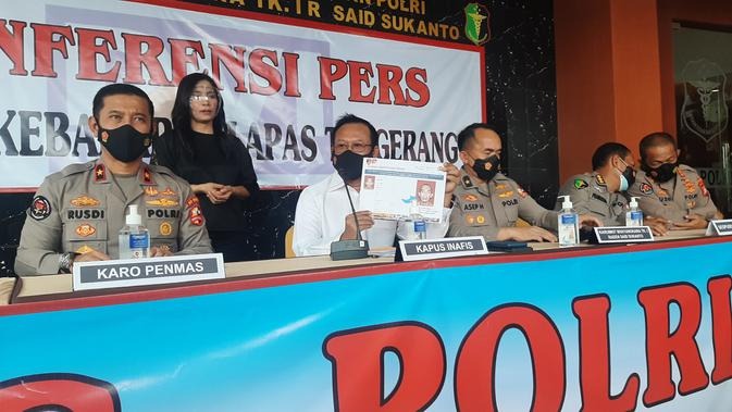 Tim DVI Mabes Polri Identifikasi Satu Korban Kebakaran Lapas Tim DVI Mabes Polri Identifikasi Satu Korban Kebakaran Lapas