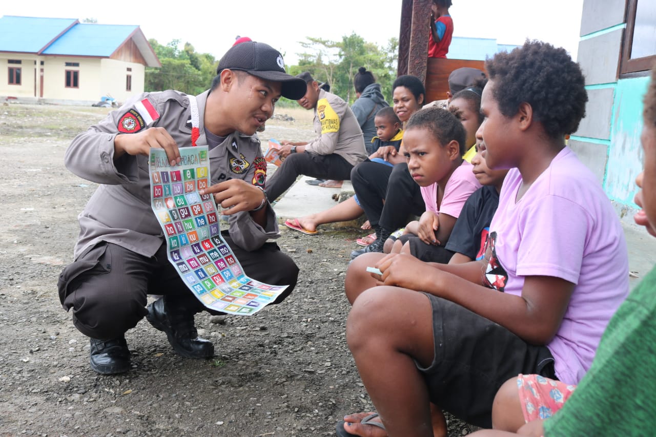 Ditengah Krisis Kepercayaan, Polri Tetap Komitmen Cerdaskan Ditengah Krisis Kepercayaan, Polri Tetap Komitmen Cerdaskan