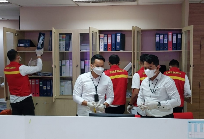 Bareskrim Polri Geledah Tiga Kantor PT PPN terkait Dugaan Ko Bareskrim Polri Geledah Tiga Kantor PT PPN terkait Dugaan Ko