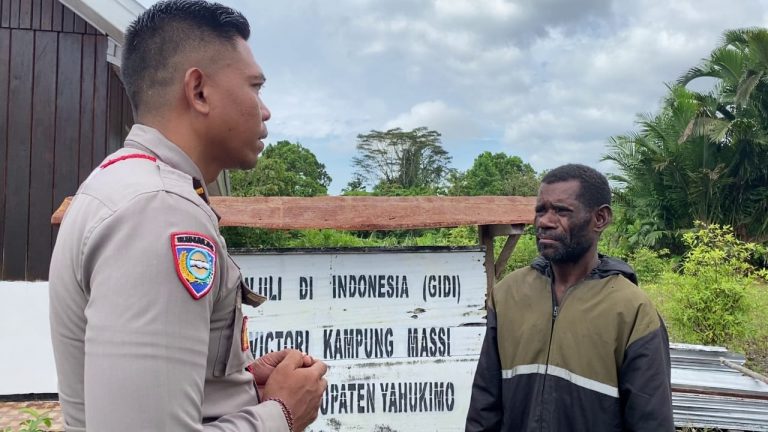 Program Koteka, Binmas Noken Sambangi Tokoh Agama Kampung Ma Program Koteka, Binmas Noken Sambangi Tokoh Agama Kampung Ma