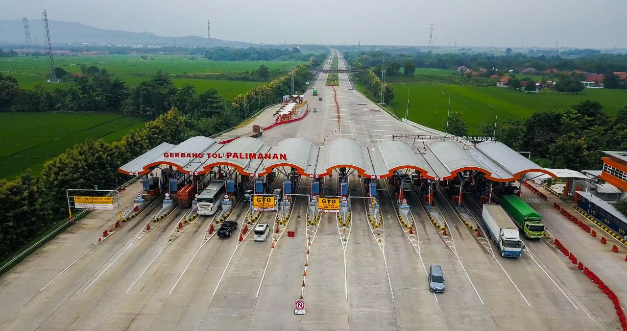 Perhatian! Sistem One Way dari GT Palimanan Sampai Cikarang Perhatian! Sistem One Way dari GT Palimanan Sampai Cikarang