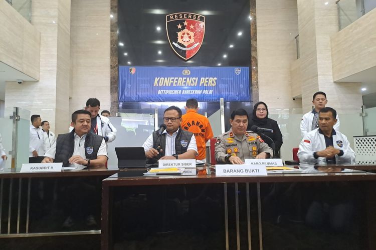 Polri: Emosi dan Lelah Debat Idul Fitri Picu Peneliti BRIN A Polri: Emosi dan Lelah Debat Idul Fitri Picu Peneliti BRIN A