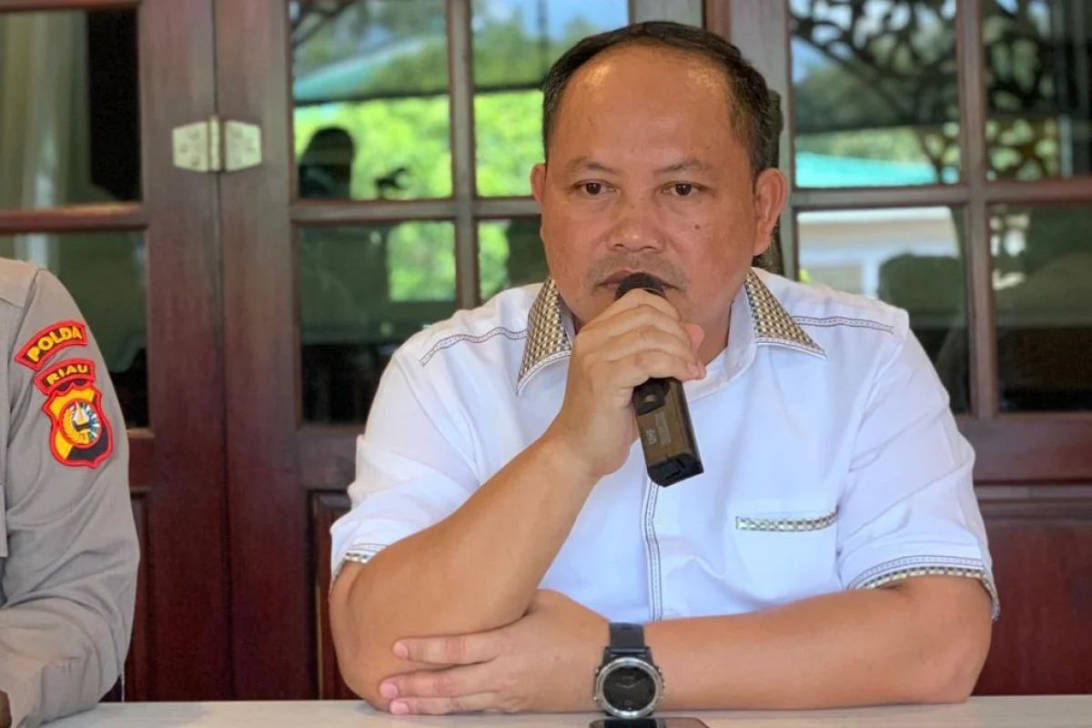Polda Riau Berhasil Ungkap Penipuan Perbankan Miliaran Rupia Polda Riau Berhasil Ungkap Penipuan Perbankan Miliaran Rupia