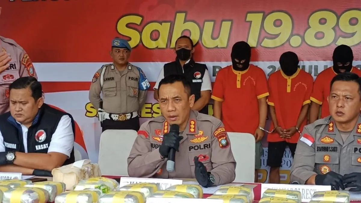 Polisi Berhasil Gagalkan Peredaran 20 Kg Sabu di Batam Polisi Berhasil Gagalkan Peredaran 20 Kg Sabu di Batam