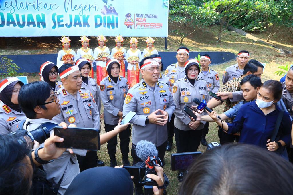 Peringati HUT RI ke-78 dan Sambut Hari Jadi ke-75 Polwan RI, Peringati HUT RI ke-78 dan Sambut Hari Jadi ke-75 Polwan RI,