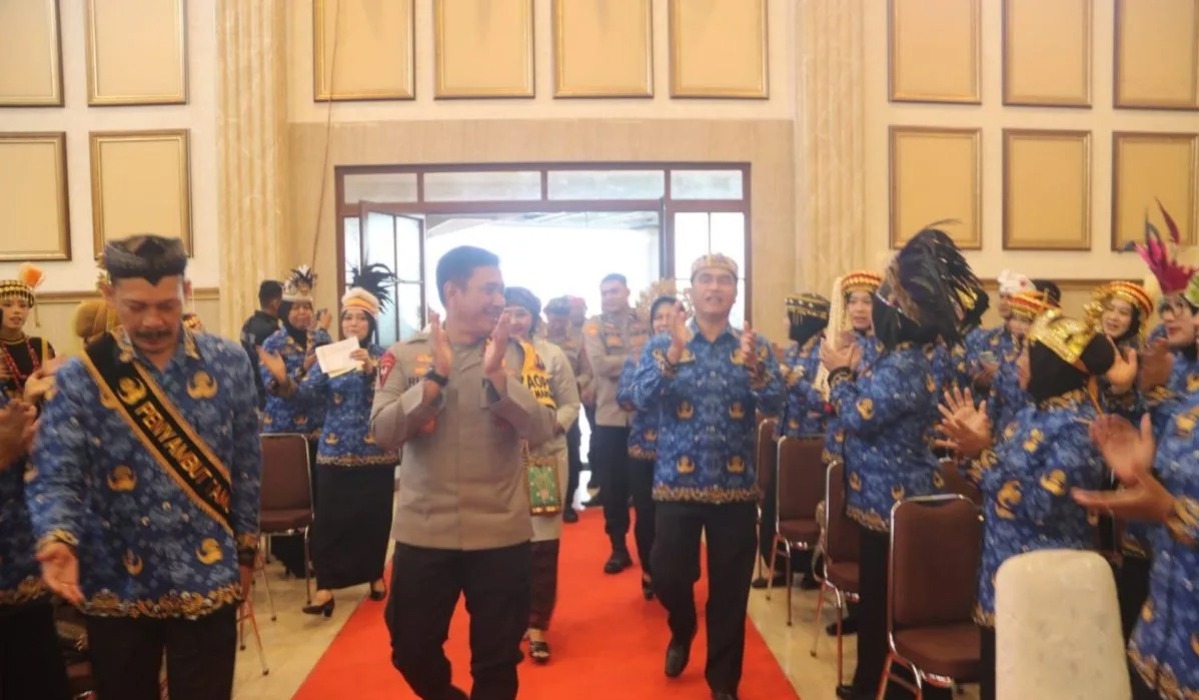 Kapolda Jambi Ingatkan ASN Jaga Netralitas di Pemilu 2024 Kapolda Jambi Ingatkan ASN Jaga Netralitas di Pemilu 2024