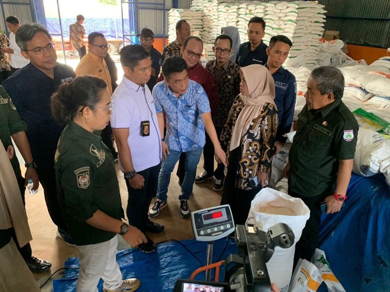 Satgas Pangan Polda Sulbar Terus Lakukan Pemantauan Stok Pan Satgas Pangan Polda Sulbar Terus Lakukan Pemantauan Stok Pan