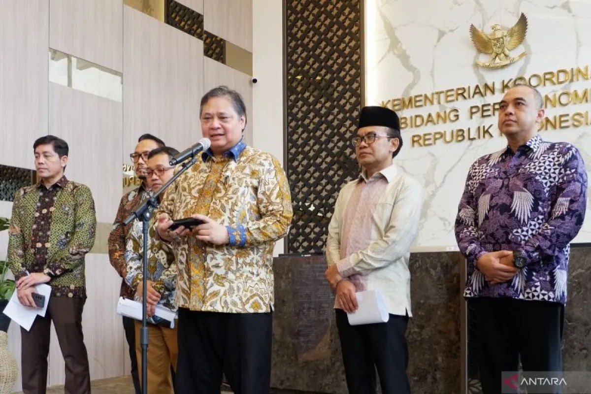 Coordinating Minister Airlangga Assures No Fuel Price Increase ... Coordinating Minister Airlangga Assures No Fuel Price Increase ...